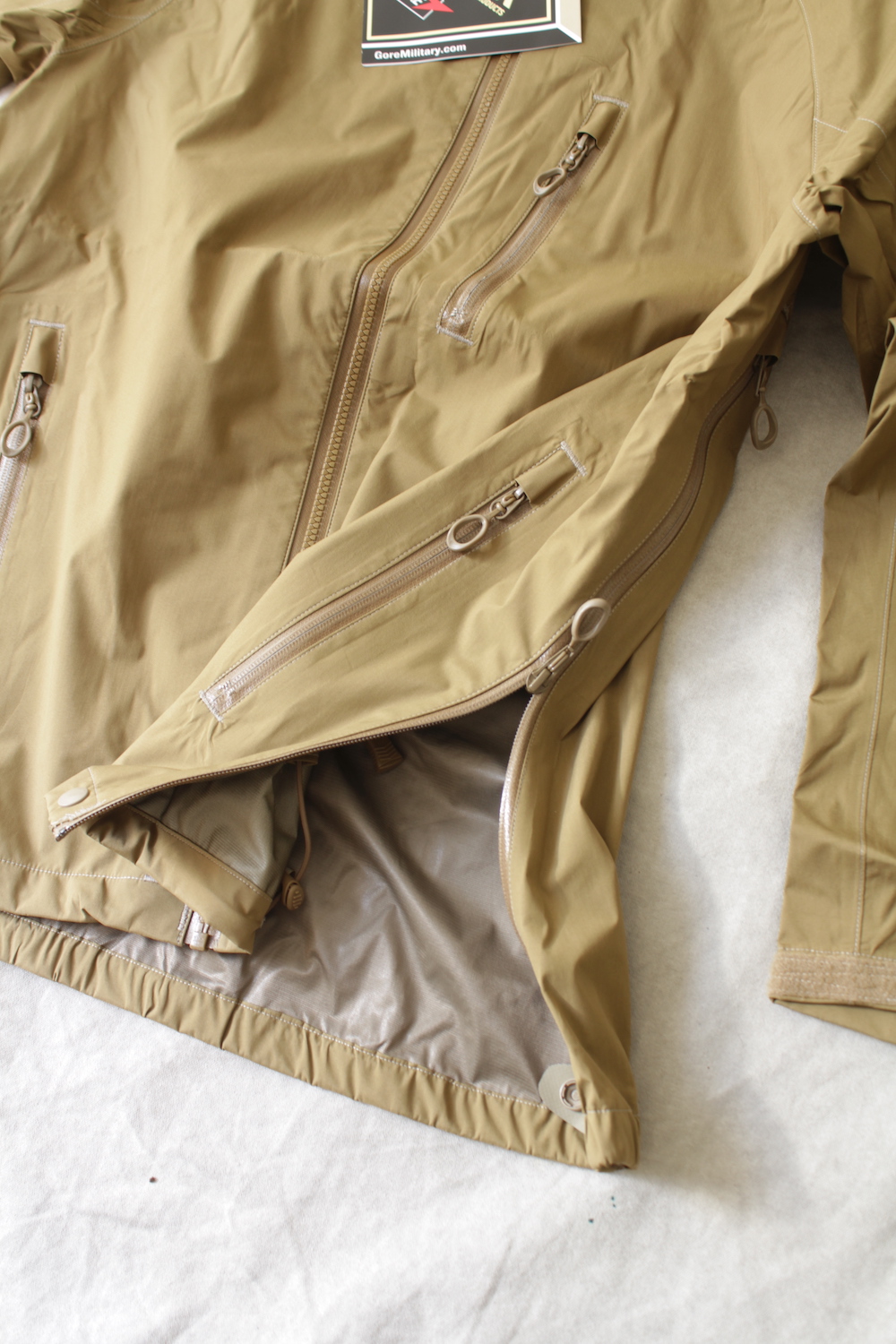 【全国通販】DEAD STOCK BEYOND CLOTHING"A6 GORE-TEX RAIN JACKET"MEDIUM-LONG ...