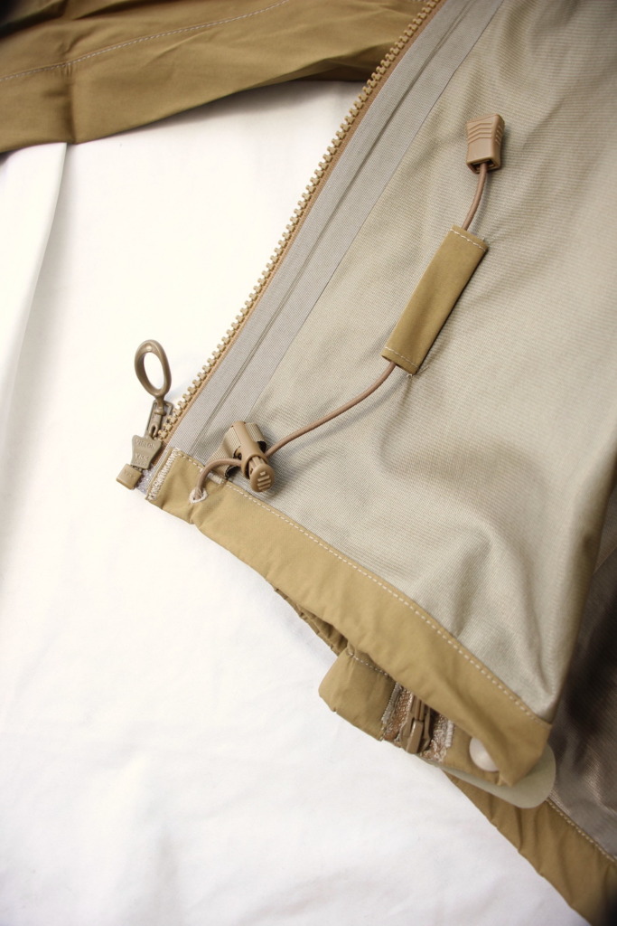 【全国通販】DEAD STOCK BEYOND CLOTHING"A6 GORE-TEX RAIN JACKET"MEDIUM-LONG ...