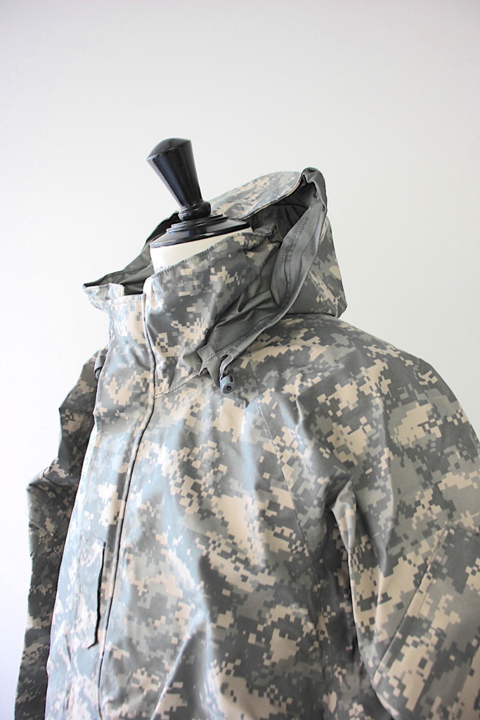 【全国通販】DEAD STOCK 90s US MILITARY"GEN1 ECWCS GORE-TEX PARKA with FUR"WOODLAND CAMO＊LARGE-REGURAR ...