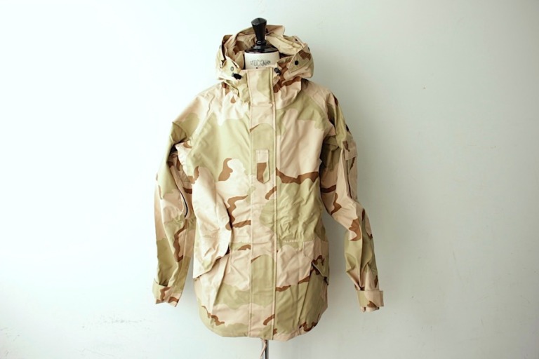 【全国通販】VINTAGE US ARMY"ECWCS GEN1 GORE-TEX PARKA"DESERT CAMO MEDIUM ...